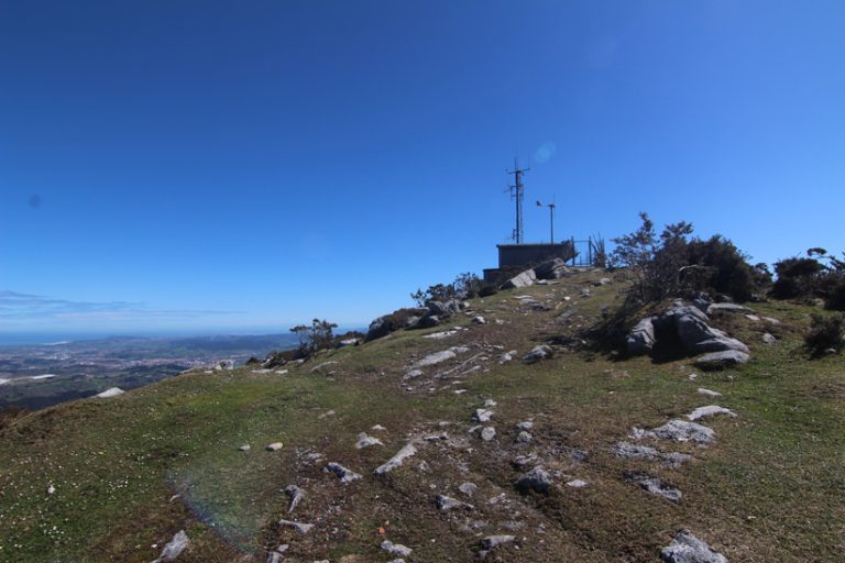 MendiaK: Ibio - Al filo de lo Improbable