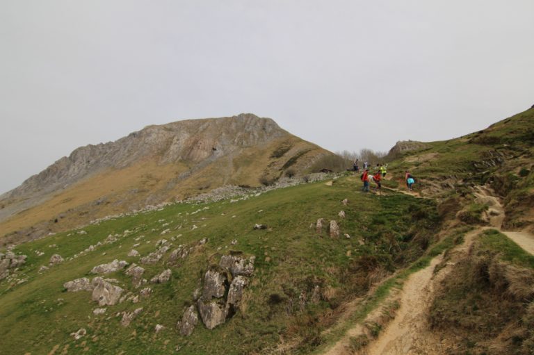 MendiaK: Txindoki (Larrunarri) por Muitze - Al filo de lo Improbable